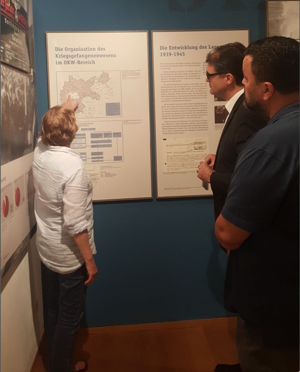 Schwalmstadt: Le Consul général Radovanović visitant le musée ...